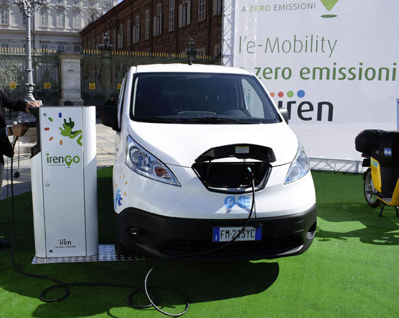 IrenGO amplia la flotta di mezzi elettrici per sensibilizzare alla e ...